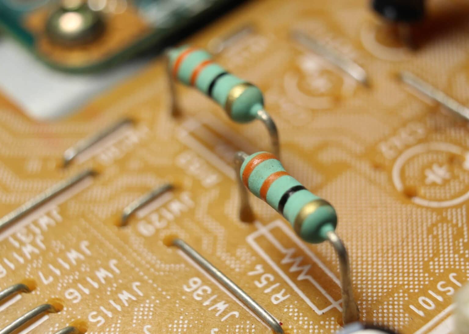 Understanding Pull-up and Pull-down Resistors in Digital Circuits - CADY